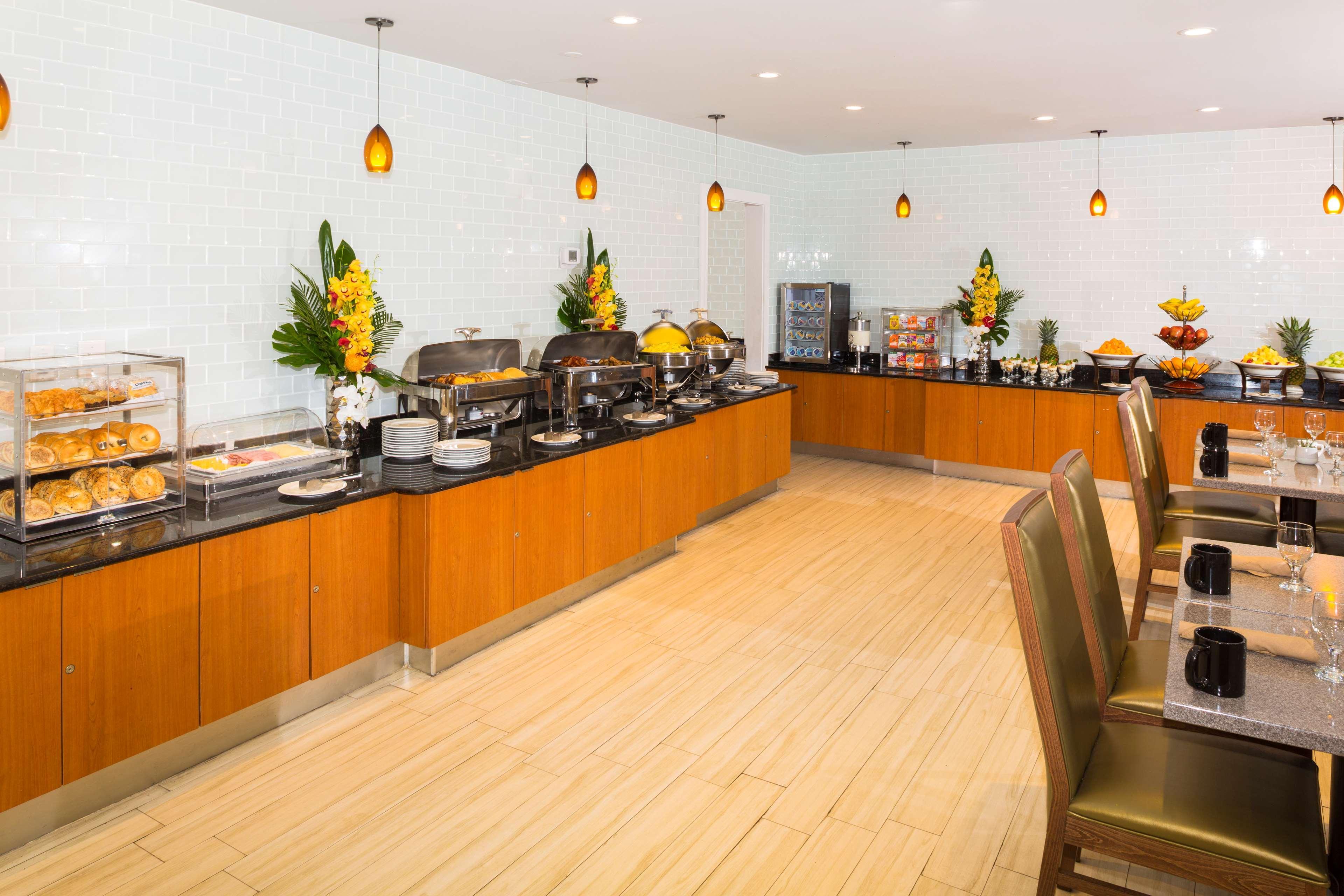 BEST WESTERN PLUS ATLANTIC BEACH RESORT MIAMI BEACH, FL